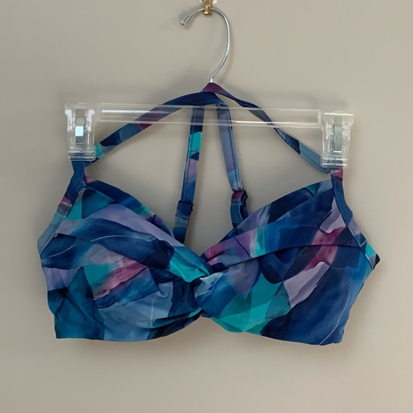 Athleta | Swim | Athleta Twisted Bikini Top 36bc Adjustable Wire ...